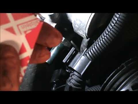 VW Touran 2004 oil pressure sensor switch removal and replacement how to
