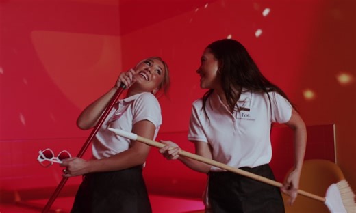 Maddie & Tae Channel Marie Kondo In ‘Spring Cleaning’ Music Video