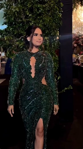 𝐀𝐭𝐞𝐥𝐢ê 𝐆𝐮𝐢𝐝𝐨 𝐕𝐢𝐚𝐧𝐧𝐚 on Instagram: "@evellynmafra_ Medicina #formatura #medicina #dresses"