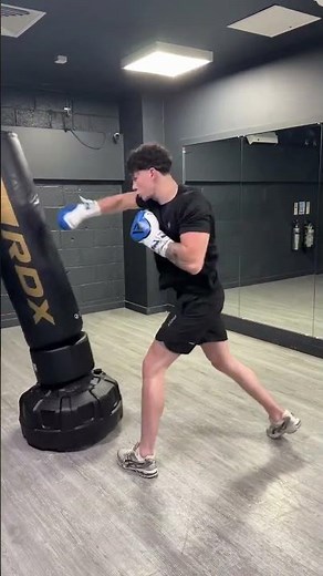 Boxing Basics Tutorial 🥊 | Learn Proper Form, Footwork & Fundamentals