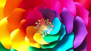 Learn how to easily make these gorgous faux flowers for your next party or special ocassion! | DIY with Hometalk