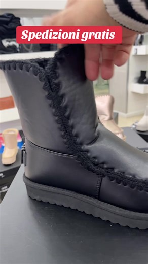 Video di Walking on (@walking_on) con suono originale - Walking on