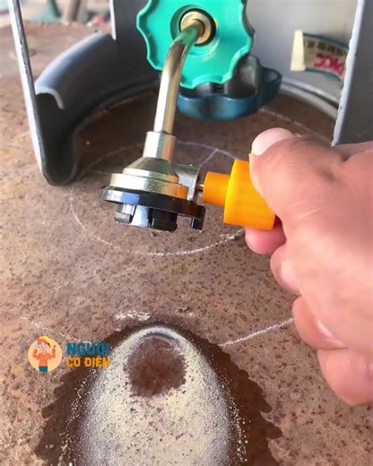 🔥Metal Gas Refill Adapter For Outdoor Gas Stove, Butane Gas Cylinder Joint - High quality material - Adjustable control valve - Easy installation - Multi-purpose use | FutureHome Lifestyle Solutions