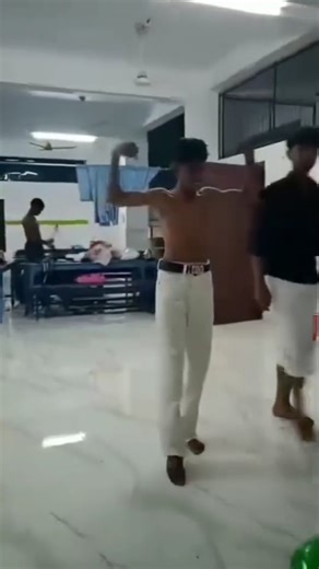 kannady city🥂 on Instagram: "@alfas_eey 🫶🏻🫴🏻 #trendingreels #virel #viralvideos #trending #toptags"