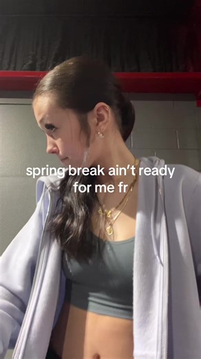 kitty (@kittyscuntyspamy)’s video of spring break