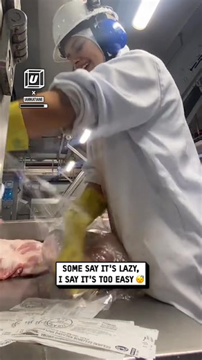 They really pay me to do this 😂🥩💸 | UNILAD
