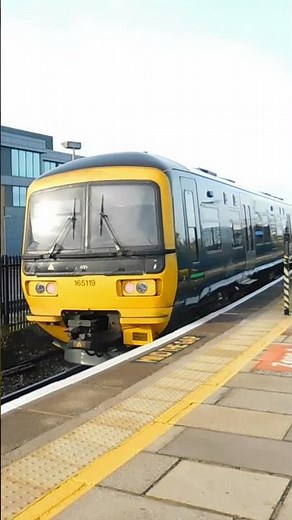 GWR Class 165 departing Windsor & Eton Central