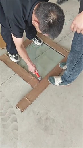 Glass Tempering Effect Demonstration