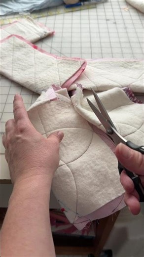 How to Chain Piece When Sewing Use Save thread w/ chain piecing #sewingtutorial #sewing #sewingtips