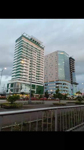 18 reactions | SM STRATA FAST-TRACK | ILOILO CITY NEWS | Facebook