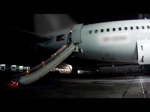 Airbus A320 Escape Slide Deployment