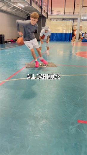 1.7K views | The problem with a lot of movement is, it isn’t real to the game. Your movement should allow your brain to process and respond accordingly. So many players never get to the level of being in total control. Don’t let that happen. #basketball #basketball #bball | Court Prowess Basketball | Facebook