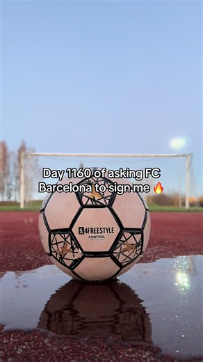 Thx for support 🔥 #laligaeasports #laligasantander #deportesentiktok | day 501 of asking barcelona to sign me