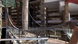 🏨 Com uma localização privilegiada na Costa Del Sol, o Holiday World Polynesia Hotel possui uma decoração que recria as ilhas polinésias de Bora Bora, Samoa e Páscoa, onde todas as salas são decoradas de acordo com o seu estilo característico. Destaques: 👉 Restaurante tipo buffet com cozinha internacional 👉 Parque aquático com piscina de ondas, uma discoteca 👉 Piscinas exteriores | Egotravel