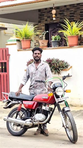 BIKE BAZAAR 🎭 on Instagram: "Suzuki max100 for sale 1998 Single owner Engine good condition Fully Modified Rx Pollachi reg Yezdi Wheel 🛞 New Tank and Door Phonix absorber Rxz indicator Rx carrier Bar handle . . . . . . . #bikebazaarcovai #coimbatore #preownedbikes #saravanampatti #instagram"