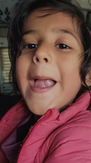 hanste hanste cut jaaye raste jindagi Yun Hi chalti Rahe....