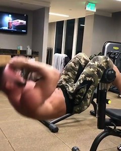 33K views · 1K reactions |  This is an absolute KILLER way to work your abs! Credit: @rbnfitness_ | Brendan Meyers | Facebook