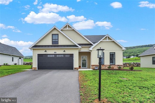 4697 Range Runner Dr, Fayetteville, PA 17222 - MLS PAFL2027146 - Coldwell Banker