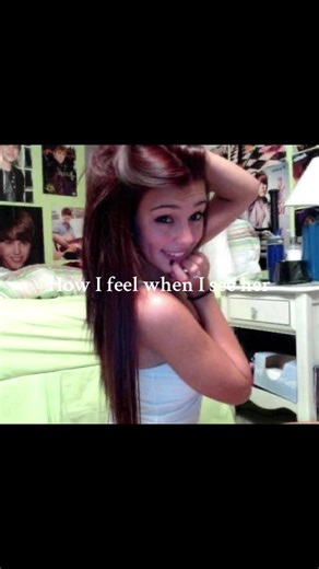 AGHHHH SHE SO FINE FRFR I CANT EVEN #wlw #ilovemygf #wlwtiktok #fyp #moots?