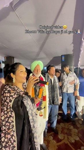 Bhotttt vdia lga Senior Artist Gurdial Nirman Ji nal perform krk😇🙏🏻 Tuc sab ne iss video nu bhottt pyaar dita Thanks alot Waheguru sab nu chardikla ch rakhe🙏🏻 #reels #reelsinstagram #instagood #instagram #trendingreels #trending #viral #duetjodi #reelitfeelit #gurdialnirman #kaurpooja #love #foryou | Kaur Pooja