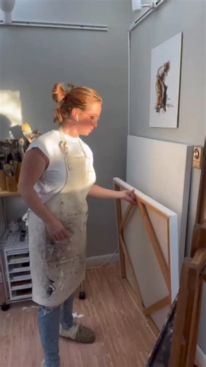 Jennifer Brandon on Instagram: "Are you struggling with overworked paintings? It’s time to slow down and discover the real key to painting loosely! 🖌️ Comment, “GUIDE” for my Free Painting Guide! One of the biggest misconceptions is that painting loose means painting fast. But the truth? Slowing down can actually help you achieve those expressive results you crave. 🚀 Rushing through your process often leads to mistakes, corrections, and a stiff look. Instead, focus on accuracy, purposeful colo