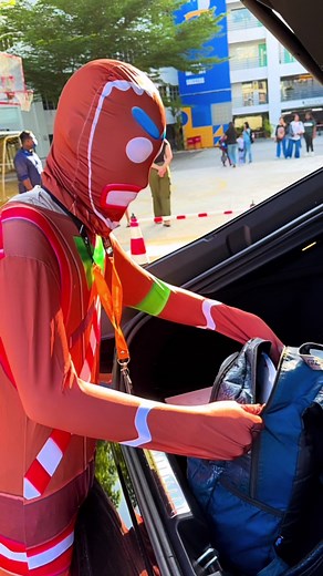 Gingerbread man from Shrek @Sky Taizo Okumura