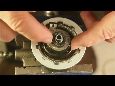 Servicing Shimano dynohub bearings