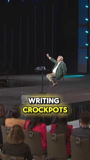 Don’t start journaling pages, just start jotting phrases. Your personal growth and writing isn’t something that you speed up or expect to happen quickly. It takes time and intentionality! | John C. Maxwell