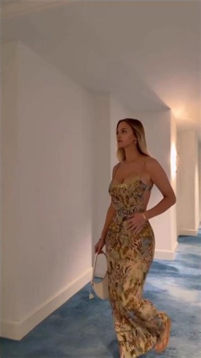 Safari Chic: Form-Fitting Print Dress Look #OOTD #GlamStreetStyle