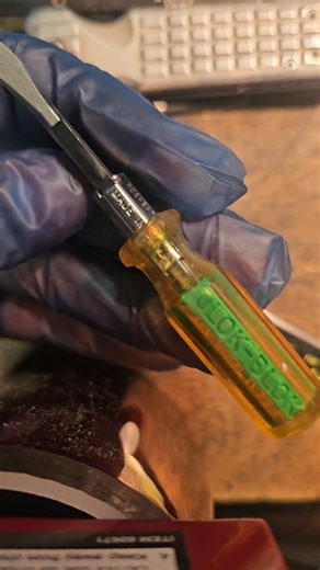 @usemoreforce on Instagram: "Lok-blok Hold-E-Zee installation screw driver. Also called "screw starters" and yes there are nut starters as well. Try 74265a88"