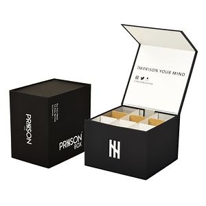 [Hot Item] Custom Logo Square Matte Black Cardboard Magnetic Close Gift Packaging Boxes with Dividers Insert
