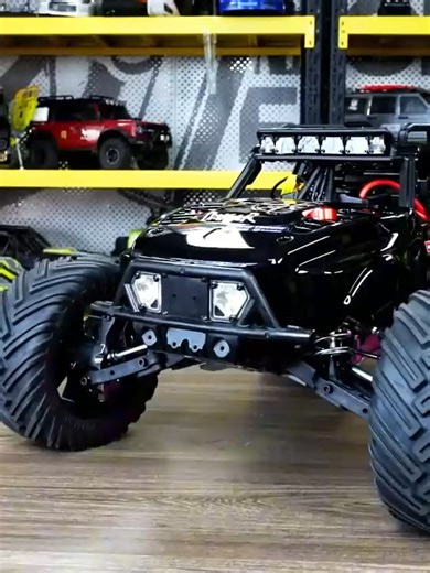 1/5 Scale Fully Upgraded RC Car | 920cm Long | 3 Differential Lockers | Dual Speed Gearbox | Dual 12S Motor Support #largescalerc #rcdifflocker #5thscalerc #rccrawler
