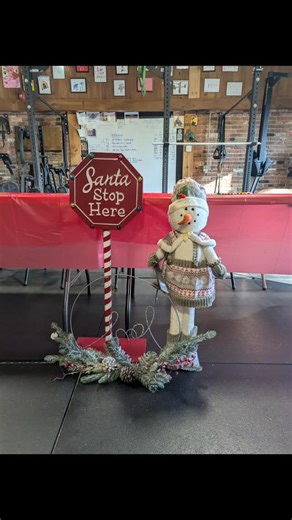 𝔾𝕀ℝ𝕃 Boxing Club | We had a great time celebrating the holidays and GIRL Boxing Club Inc on Sunday at IYC 🩷 In class we built a 10 punch combination that we... | Instagram