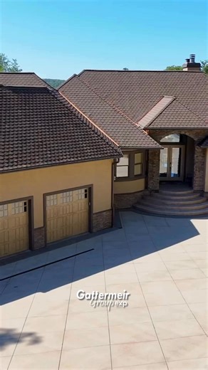 Luxury Waterfront Living at the Lake This estate at 1180 Brookhaven Ln offers premier lakefront living in The Villages at Shawnee Bend with 154 feet of shoreline, deep water, and excellent cove protection. Featuring 6,788 square feet, 6 bedrooms, 6 full baths, and 3 half baths, the reverse style layout places main living spaces just steps from the pool, lake, and dock. From elegant interiors to a resort style outdoor setting, every detail is designed for elevated lake living. 📞 Call 1 573 746 0