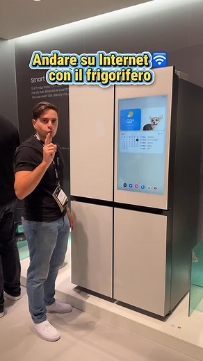 453K views · 4.3K reactions | Bespoke é il frigorifero piú tech di Samsung con display e fotocamere interne, permette di andare su internet youtube ecc #frigorifero #smart #samsung #bespoke | Guide-Informatica.com | Facebook