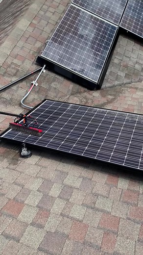#solarsoftllc #solarpanelcleaning #professionalsolarcleaning #howtocleansolarpanels