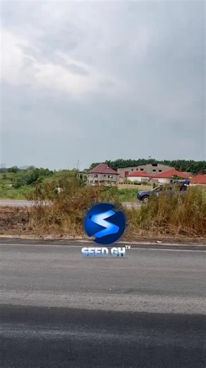 LIVE: Multiple casualties reported after a fuel tanker explosion at Nsawam Signboard; emergency responders are at the scene as investigations continue. | SEED GHTV