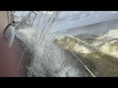 Hallberg Rassy 42e on IJsselmeer