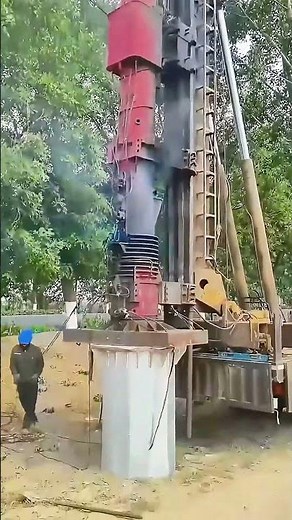 The process of driving steel pipe piles - the machinery is good, the work is easier