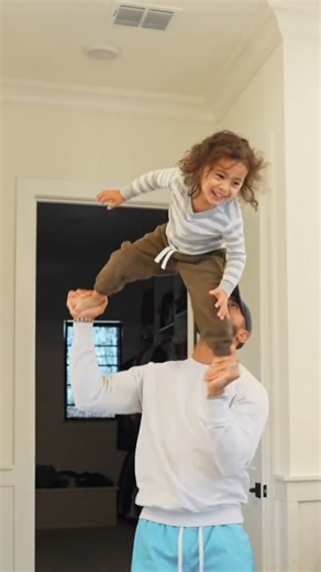 Stunt Day, Pt. 2 Bonus hair tutorial! | Roland Pollard