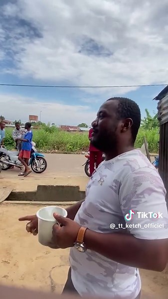 Le mood d'Owando est bon... #chinese #cat #afriquedusud🇿🇦 #friends #foryoupage #partout #nigeriantiktok🇳🇬 #p #france🇫🇷 #tiktoklive #tik_tok #everyone #world #Badayes #boss