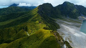 In 1991, this place made history; it changed the climate, broke lives… and then became art. And if you're wondering, the music is from How to Train Your Dragon. 🎶Now imagine if that film was set in the Philippines. #MtPinatubo #Philippines #lovephilippines #travel #Hike #Dji #Sony | Mel Cortez PH