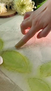 7.8M views · 291K reactions | When wonderland meets reality ✨Rose collection - my Etsy, link in bioTemplates and tutorials - Patreon, link in bioMaterial - shrink plastic, link in bio #shrinkplastic #handmade #jewelrymaking #rose #aliceinwonderland | Lavila Jewerly | Facebook