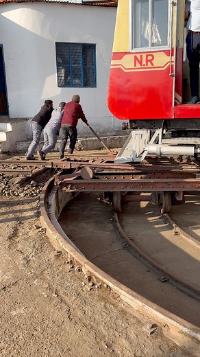 113K views · 2.2K reactions | This is how single cab #train rotates… railcar at #shimla.. #viralreelschallenge #fbyシvideo #fbviralpost2025シ #shimlahills #trains #railway #station #music #viralpost2025シ@top fans @followers | Kalka shimla railways | Facebook