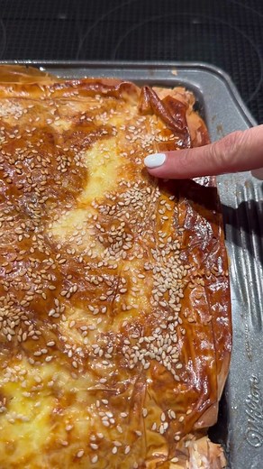 Hauswirt M5 Ultra-quiet&Timer-display Stand Mixer - USE CODE: (15noorsHS) For 15% off your order. To order and apply discount code CLICK THE LINK IN MY BIO. @Hauswirtbaking Recipe: Equipment * Baking dish approximately 30x22 cm/ 12x9 inches or 9x9 inch square pan * Large bowl & whisk OR stand mixer Ingredients * Approx 750 g phyllo or yufka dough 1.5 lb, Note 1 pack * 350 g cow milk feta 12.5 oz * 200 g cup sour cream ¾ cup * 200 g cottage cheese ¾ cup * ½ liter whole milk 2 cups * 6 eggs (5 egg