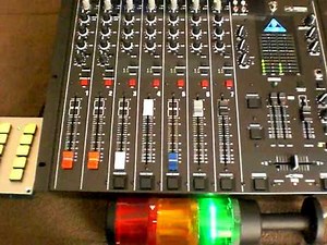 Behringer DX 2000 mit mAirList-USB Faderstart/Hotstart-Steuerung,Telefonhybrid,Rotlichtsteuerung