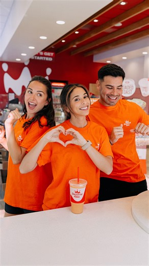 Mean Girls Day, Taylor’s album, AND #FreeUpsizeFriday?? Best day ever 🩷🟠🥤 | Smoothie King