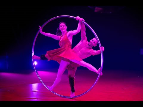 Duo Unity | Duo Cyr Wheel at Mannheimer Weihnachtscircus 2025/2026