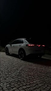 Light up the night ✨ Meet the all-new T-Roc
