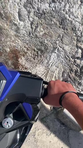 Motorcycle Throttle Control Expertly Demonstrated